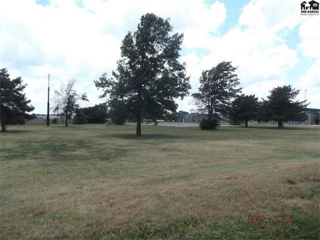 K61 Hwy, Hutchinson, KS 67501