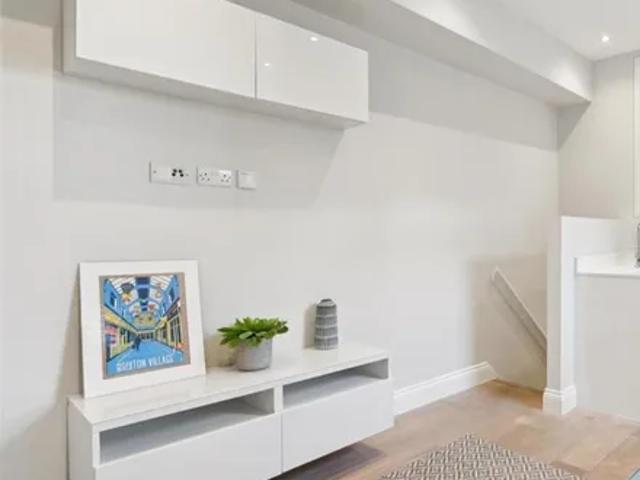 K M Quality Food & Meat, 8 Electric Avenue, London, SW9 8JY, United Kingdom | 1 bed apartment for rent #167099743 | Rentberry