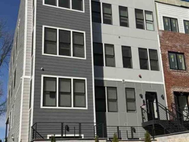 K St NE Unit B1