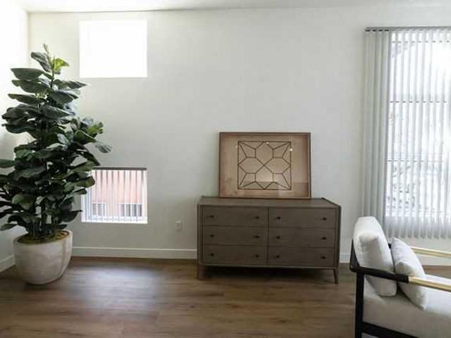 K Street Lofts Studio Apartment for Rent at 1614 K Street #5, Sacramento, CA 95814 Midtown
