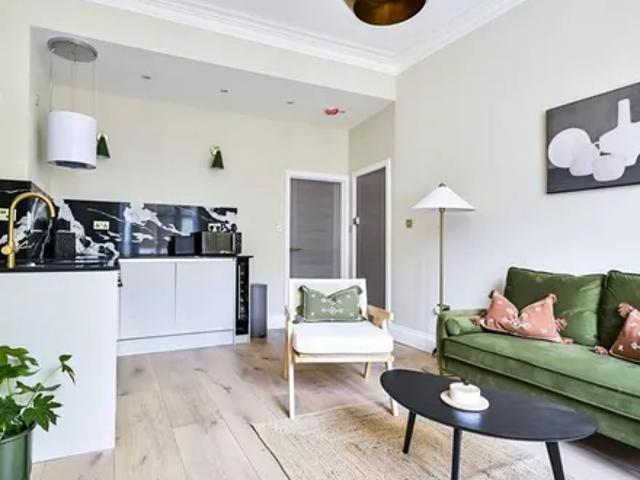 K West Hotel & Spa, Richmond Way, London, W14 0AS, United Kingdom | 1 bed apartment for rent #139545821 | Rentberry