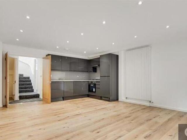 Kamen Court, Royal College Street, 3 Bedroom Maisonette