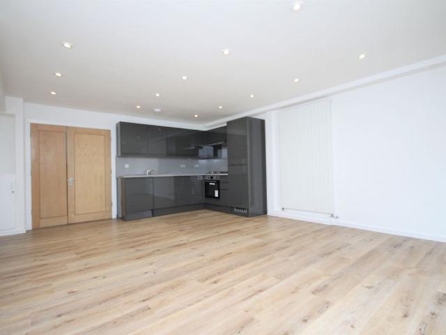 Kamen Court, Royal College Street, Camden NW1, 3 bed maisonette to rent, £4,000 pcm | PrimeLocation