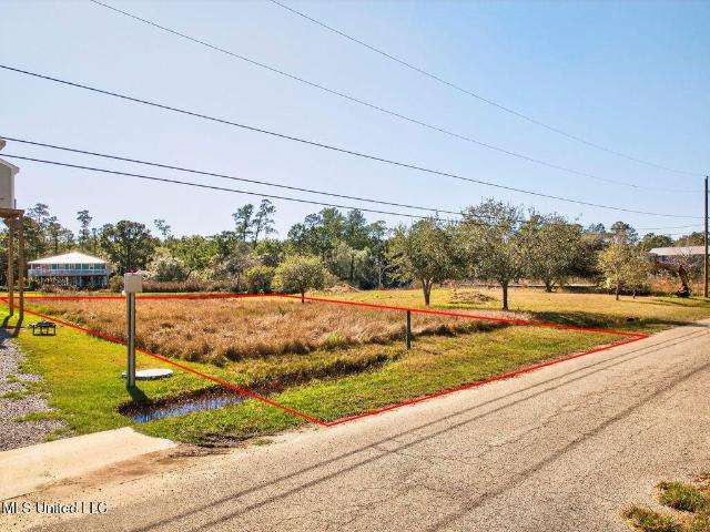 Kament Street, Bay Saint Louis, MS 39520