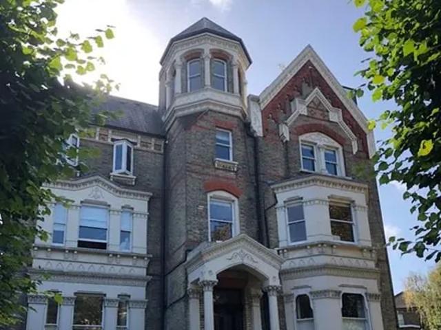 Kampala Lodge, 21 Langley Road, London, KT6 6LW, United Kingdom | 2 bed apartment for rent #124399970 | Rentberry