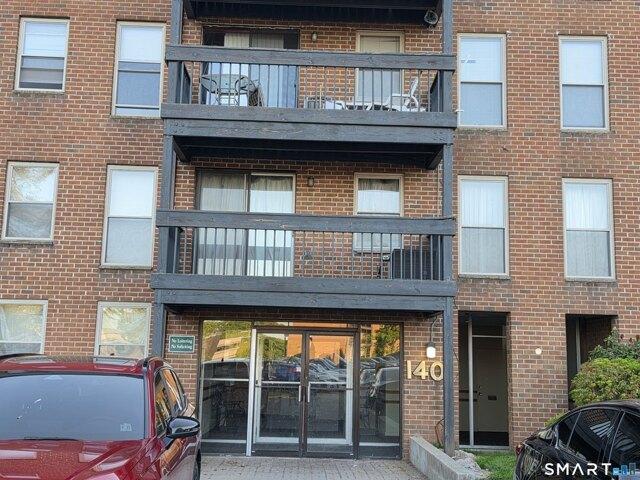 Kane St Apt B, West Hartford, Condo For Sale
