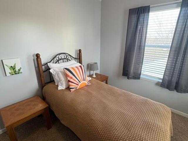 Kansas City Townhouse with Living room. Comfortable & cozy