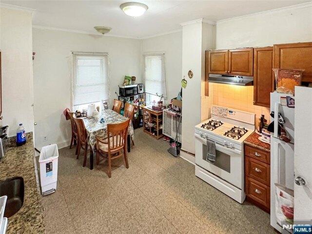 Kansas St, Hackensack, Home For Sale
