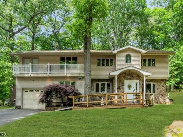 Kadel Dr, Mount Arlington, Home For Sale