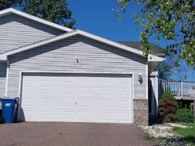 Kahler Dr NE