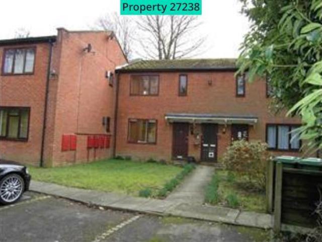 Kaithewood House, Crawley Road. 1 bed flat to rent £1,050 pcm £242 pw