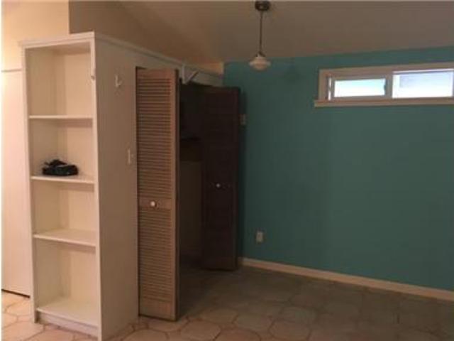 Kailua Studio 1.5 Blocks to Beach