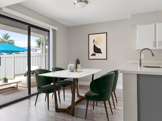 Kalaeloa Makai 3/1.5 1368sf Townhome