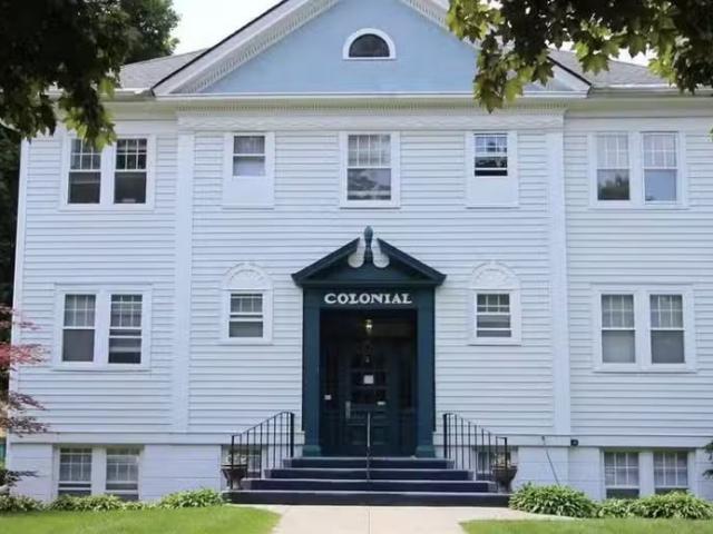 Kalamazoo, MI Apartment $835.00 Available June 2025 311 W.