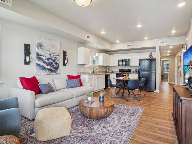 Kaleidos 3 Bedroom Apartment for Rent at 1810 Kaleidos Vw, Colorado Springs, CO 80916 Gateway Park
