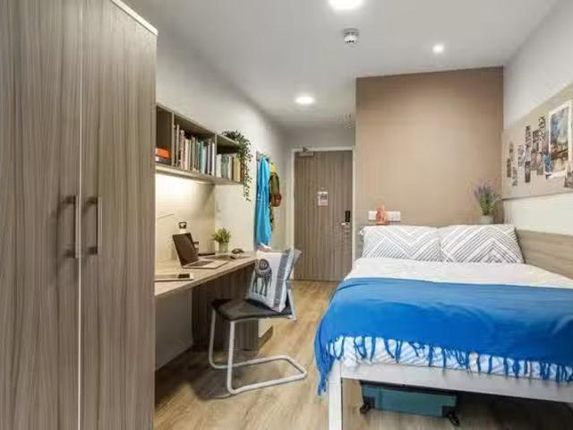 Kaplan Living Brighton Classic En Suite