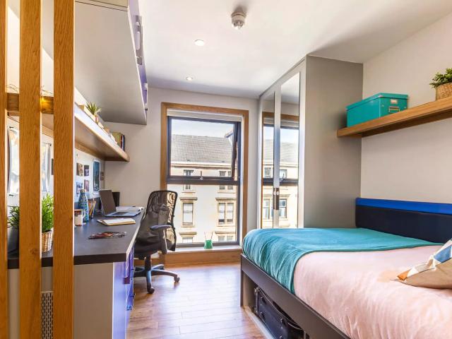 Kaplan Living Glasgow Argyle Street, Glasgow Has an Apartment