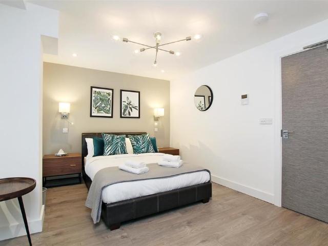 Karam Court, Commercial Road. Studio to rent £1,800 pcm £415 pw