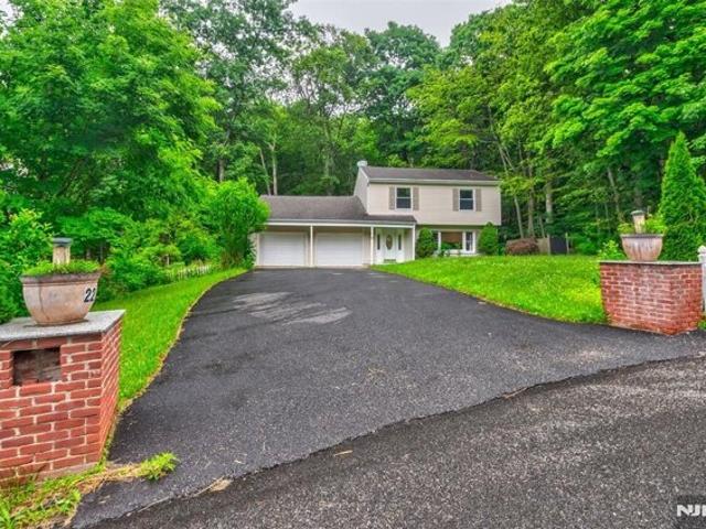 Karen Rd, Vernon, Home For Sale