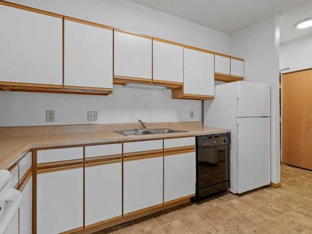 Karinsplass Apartments 1 Bedroom Apartment for Rent at 2015 Riverside Ave, Minneapolis, MN 55454 Cedar Riverside