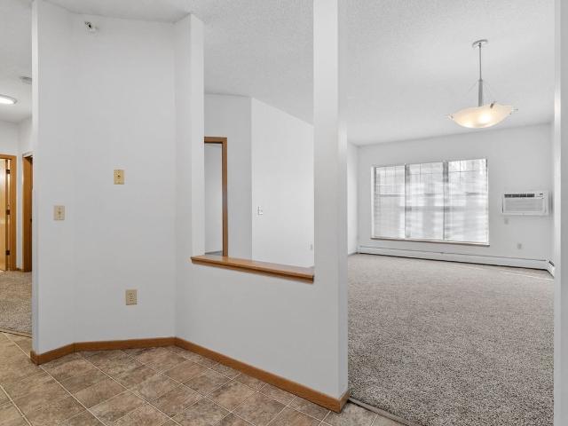 Karinsplass Apartments 2 Bedroom Apartment for Rent at 2015 Riverside Ave, Minneapolis, MN 55454 Cedar Riverside