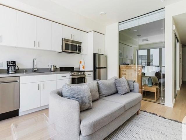 Karmanveer N is offering a Room For Rent in Lower Nob Hill, San Francisco in August 2026 $0.00