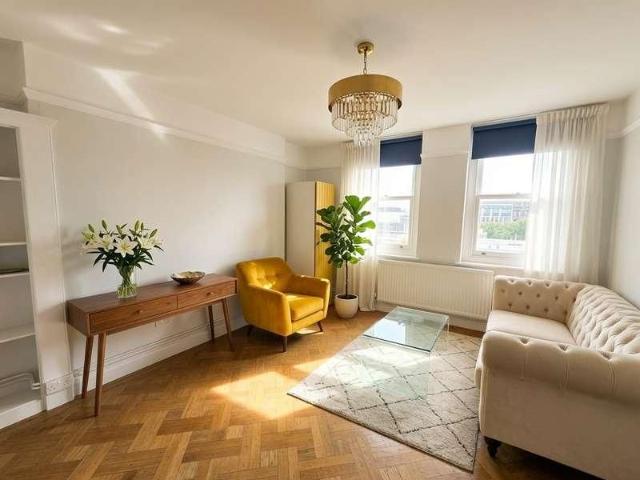 Karridale Mansions, Tottenham Court Road, Fitzrovia, W1T