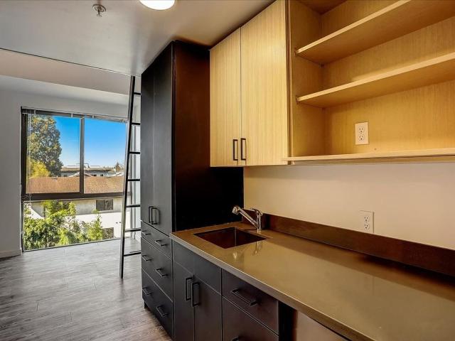 Karsti Apartments Studio Apartment for Rent at 1503 Nw 59th St, Seattle, WA 98107 Adams
