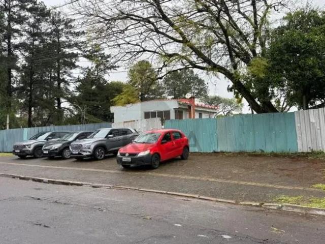 Kasa imóveis aluga: terreno com 330m², plano, de esquina, em ótima localização na Rua Lauro Muller