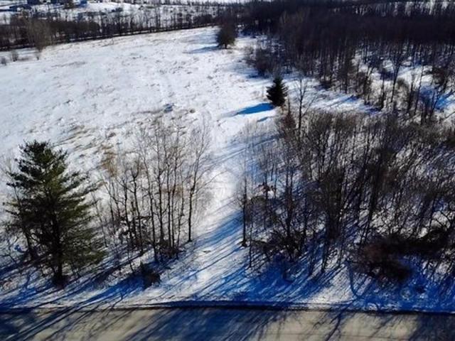 Kashmir Dr, Swanton, VT 05488