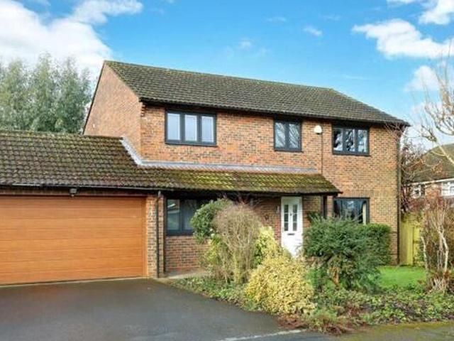 Katherine Close, Penn, 4 Bedroom House