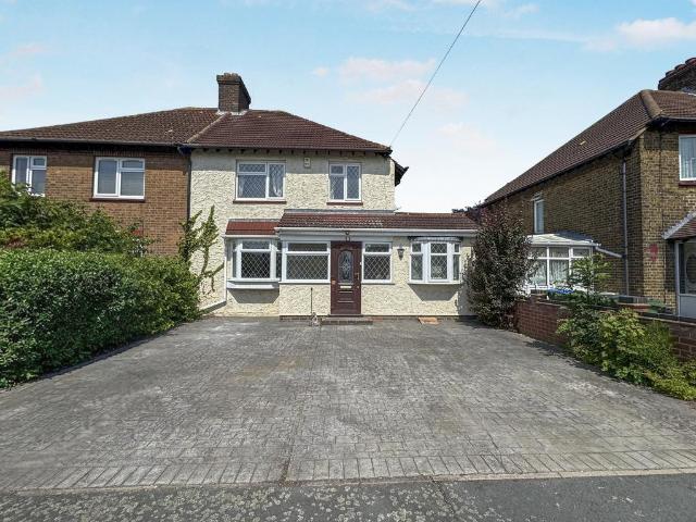 Katherine Gardens, London SE9 4 bed end of terrace house to rent £2,750 pcm £635 pw