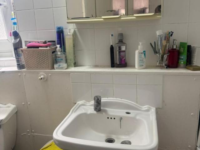 Katherine Road, London E6, 2 bed flat to rent, £2,000 pcm | PrimeLocation