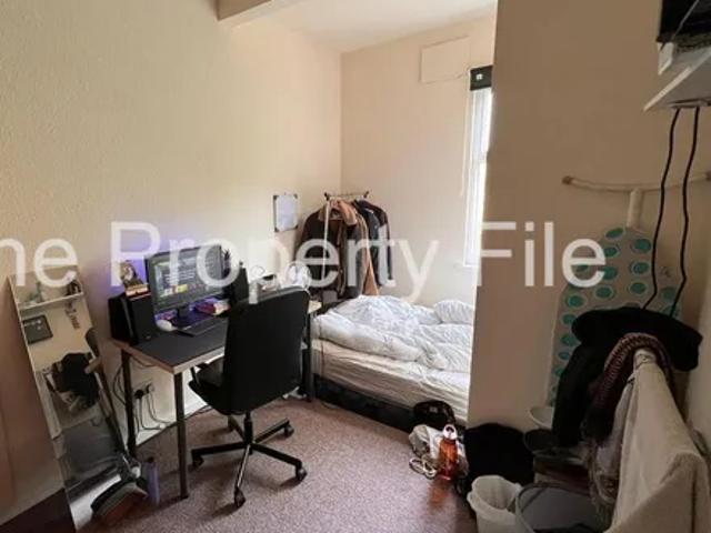 Kathleen Grove, Victoria Park, Manchester, M14 5GY, United Kingdom | 4 bed townhouse for rent #139265344 | Rentberry