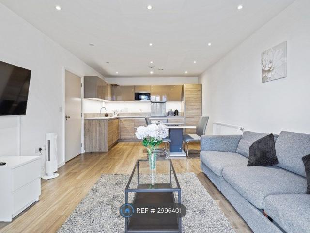 Katie Court, London E16, 2 bed flat to rent, £2,400 pcm | PrimeLocation