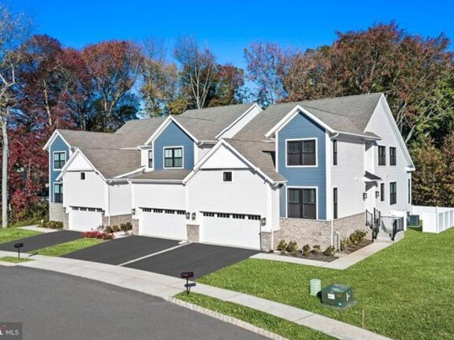 Kay Chiarello Way, Hamilton, Home For Sale