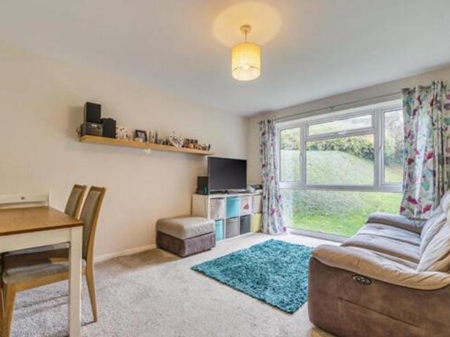 Kaybridge Close, High Wycombe, 2 Bedroom Apartment