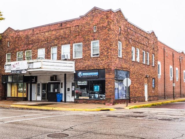 kb685 Studio Apartment for Rent at 685 1/2 W 5th St, Winona, MN 55987