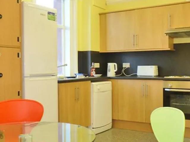 KD Grammar School for Boys, Alexandra Road South, Manchester, M16 8NH, United Kingdom | 1 bed apartment for rent #136035289 | Rentberry