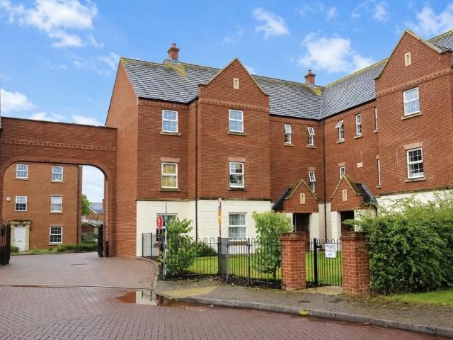 Kemberton House, Deykin Road, Lichfield WS13, 2 bed flat to rent, £1,100 pcm | PrimeLocation