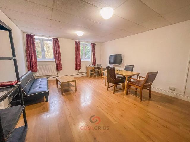 Kember Street, Islington, London N1 2 bed flat to rent £2,167 pcm £500 pw