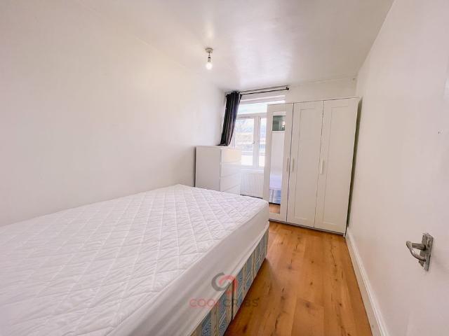 Kember Street, Islington, London, N1