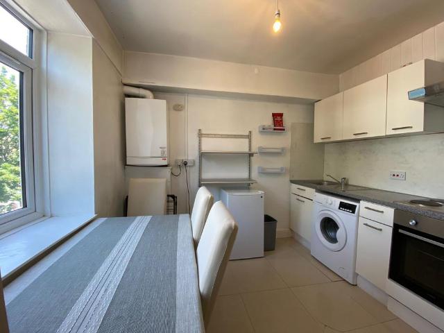 Kember Street, Islington, N1 2 bed flat to rent £2,167 pcm £500 pw