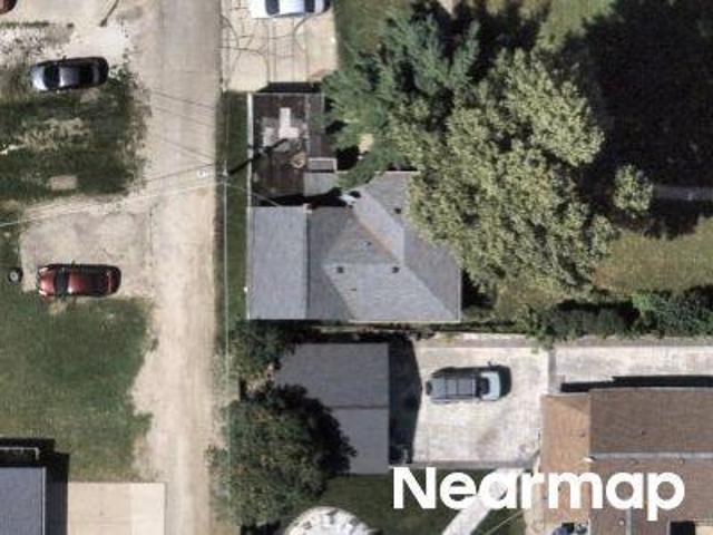 Kemble Ave
