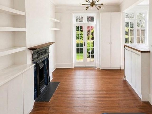 Kemble Road, London, SE23 3 bed terraced house to rent £3,050 pcm £704 pw