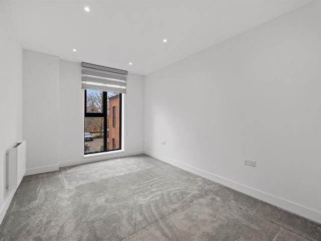 Kembrey Park, Upper Stratton, Swindon SN2, 2 bed flat to rent, £1,200 pcm | PrimeLocation
