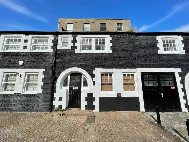 Kemp Town Place, Brighton BN2, 2 bed cottage to rent, £2,200 pcm | PrimeLocation