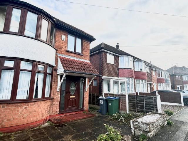 Kempson Avenue, West Bromwich B71, 3 bed property to rent, £1,200 pcm | PrimeLocation