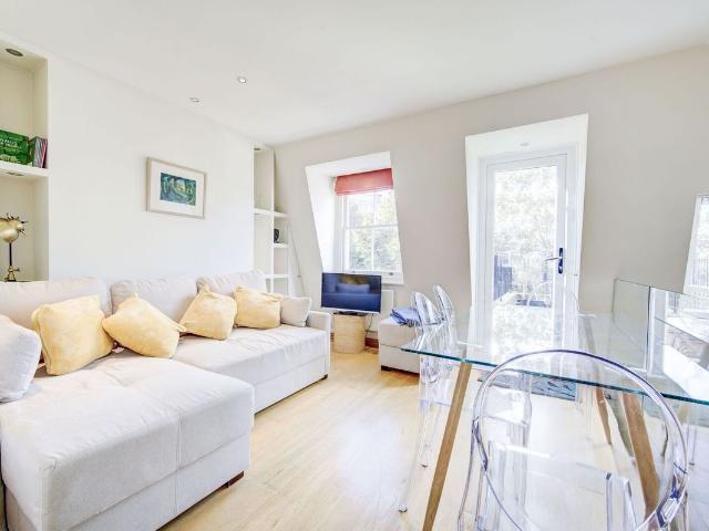Kempsford Gardens, Earls Court, London SW5, 1 bed flat to rent, £3,684 pcm | PrimeLocation