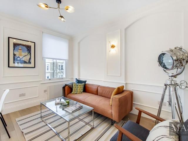 Kempsford Gardens, London SW5 2 bed flat to rent £2,950 pcm £681 pw